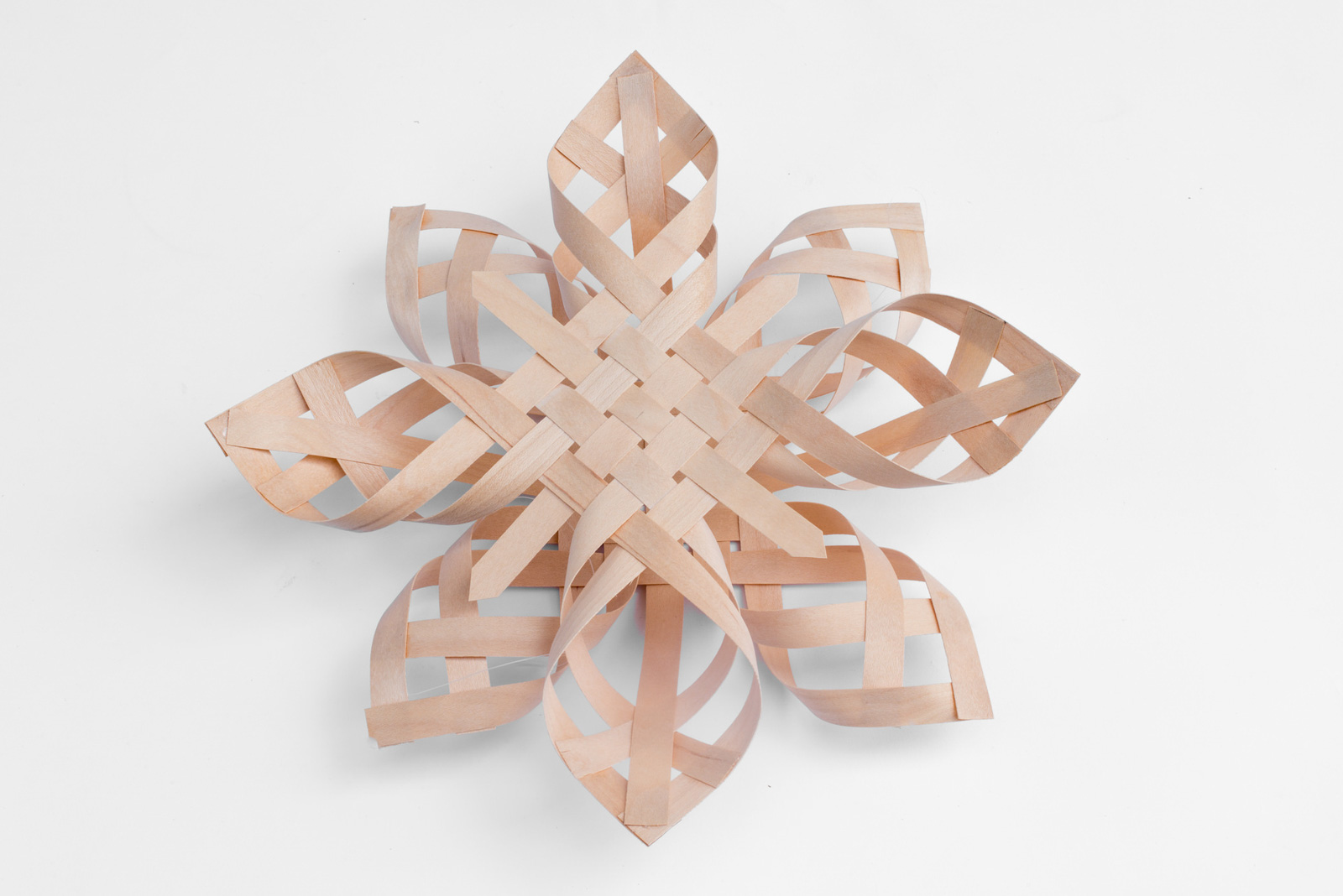 301: Woven Maple Star (7” and 12”)